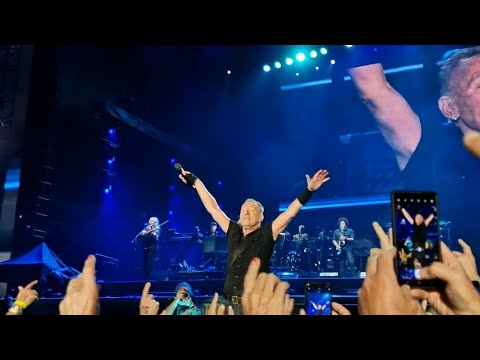 Bruce Springsteen and The E Street Band - Thunder Road - East ...
