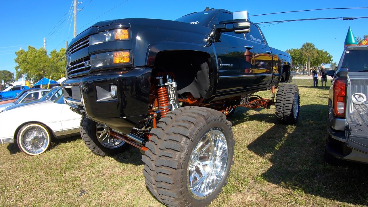 Miami Custom Cars and Trucks Show - YouTube