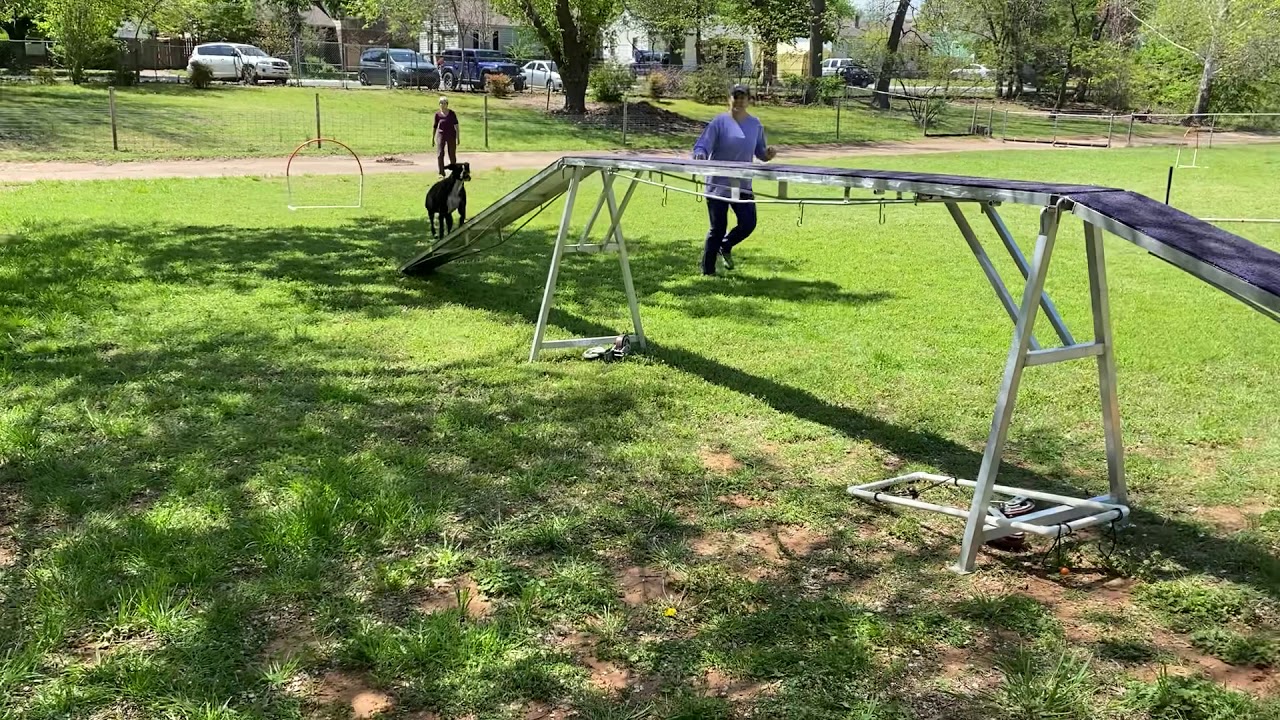 Trixie Intro a Regular 2 - YouTube