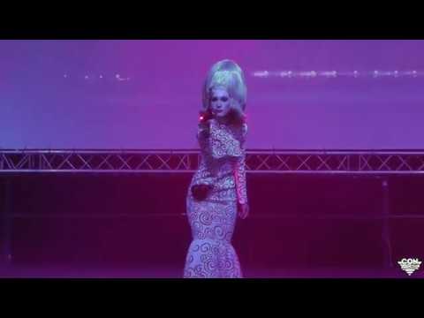 CON.Версия 2019 Martian Girl - Mars Attacks! - YouTube