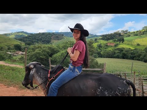 Mulheres Do Agro Com 15 Anos Mylena Faz De Tudo Na Roça