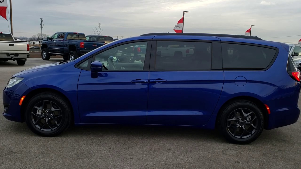 2018 CHRYSLER PACIFICA OCEAN BLUE LIMITES S APPEARANCE WALK AROUND ...