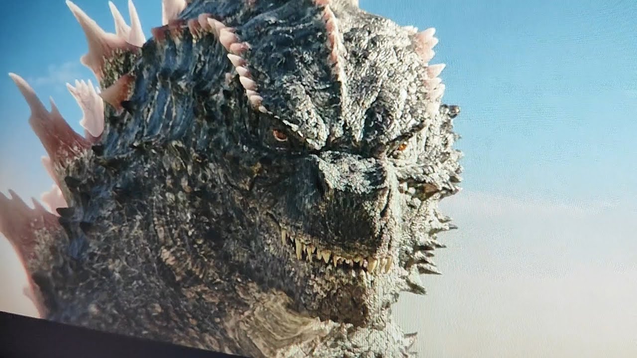 Godzilla, being HANDSOME giving deadly poses - YouTube