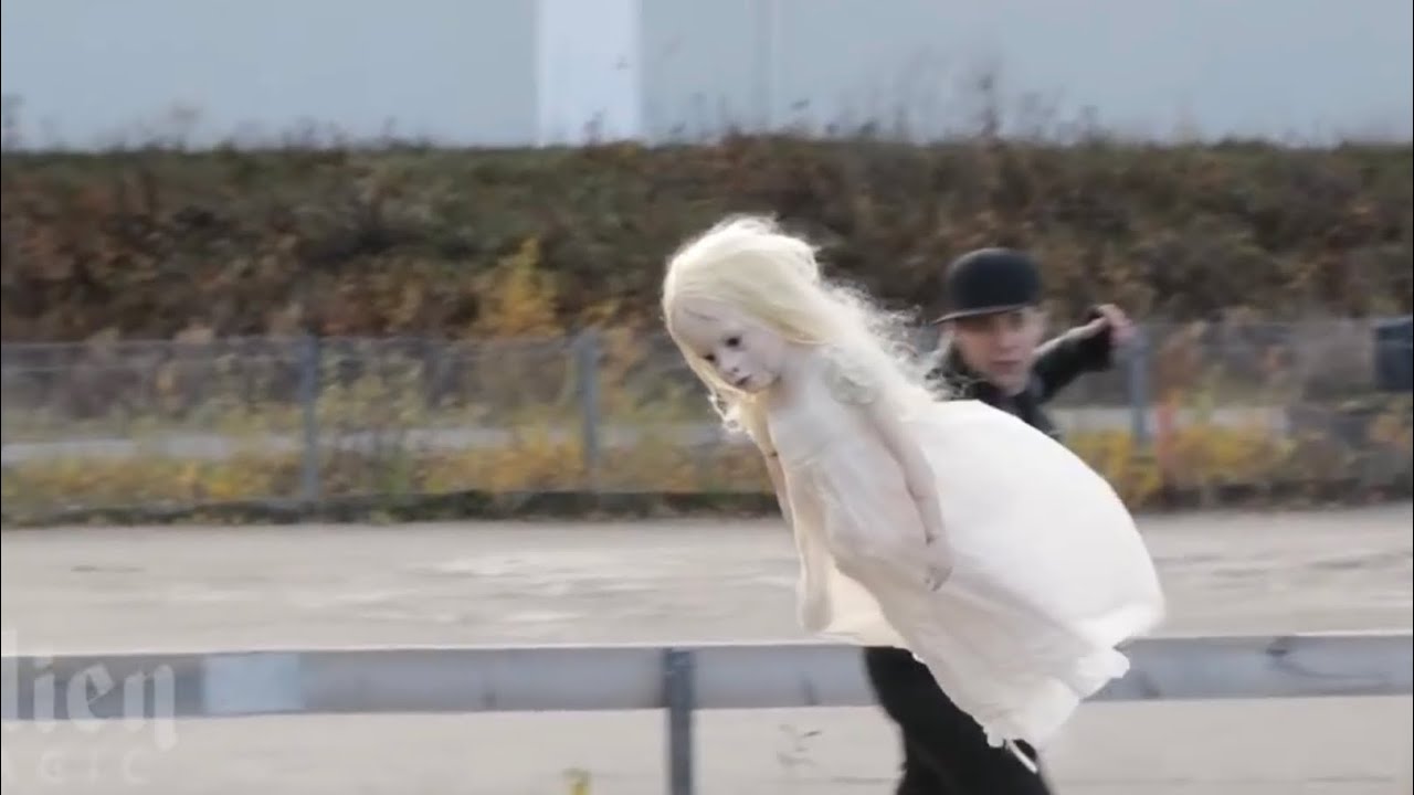 Best HALLOWEEN PRANKS TUTORIAL -Julien Magic - YouTube