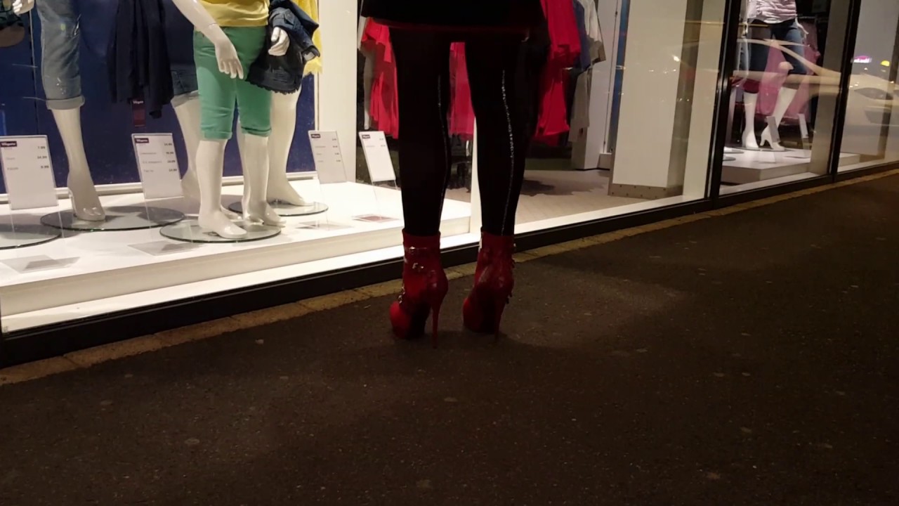 Red high heels walk - YouTube