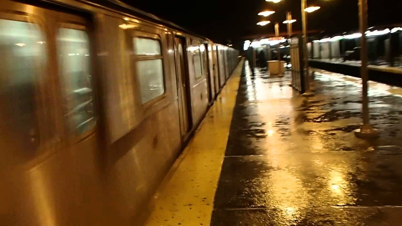 MTA New York City Subway R142A (4) Train leaves Burnside Avenue - YouTube