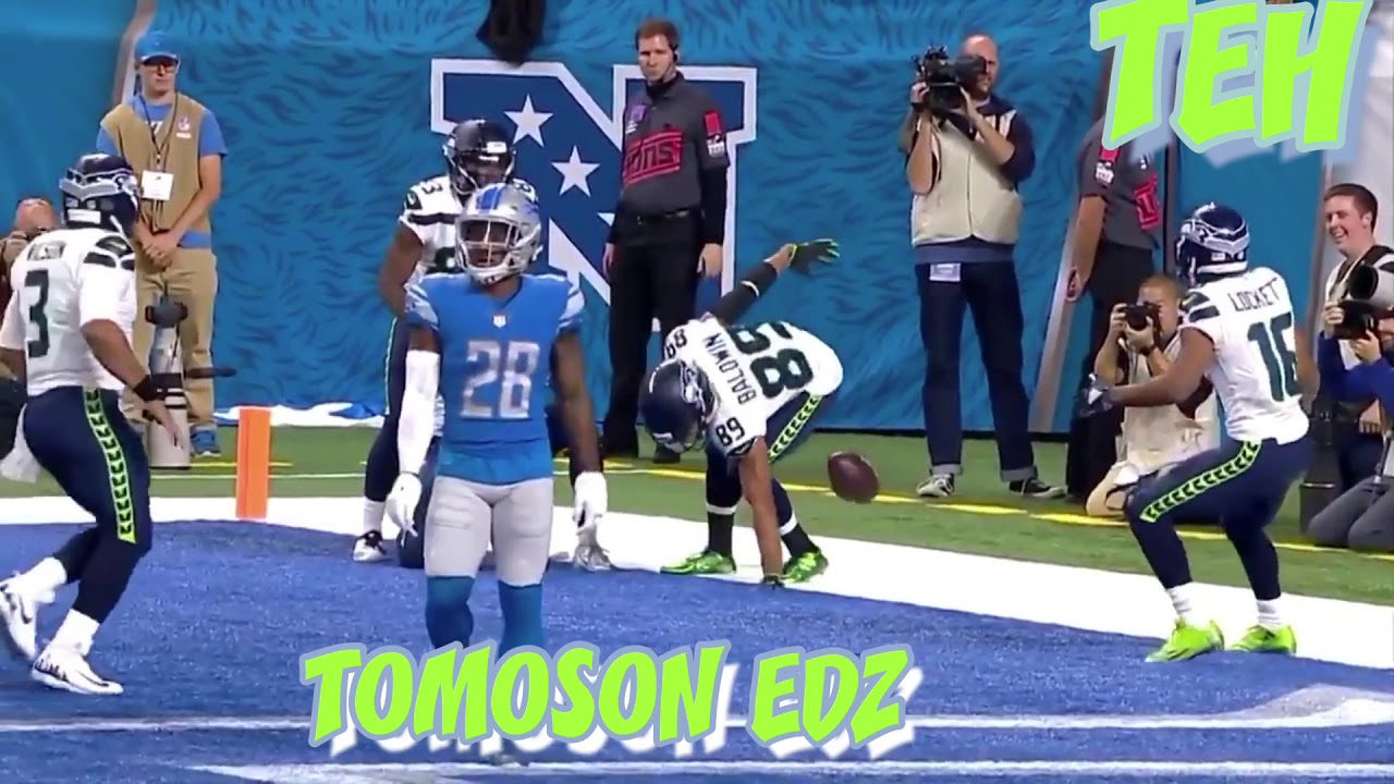 SEATTLE SEAHAWKS touchdown celebration RUSH THE MOUND - YouTube