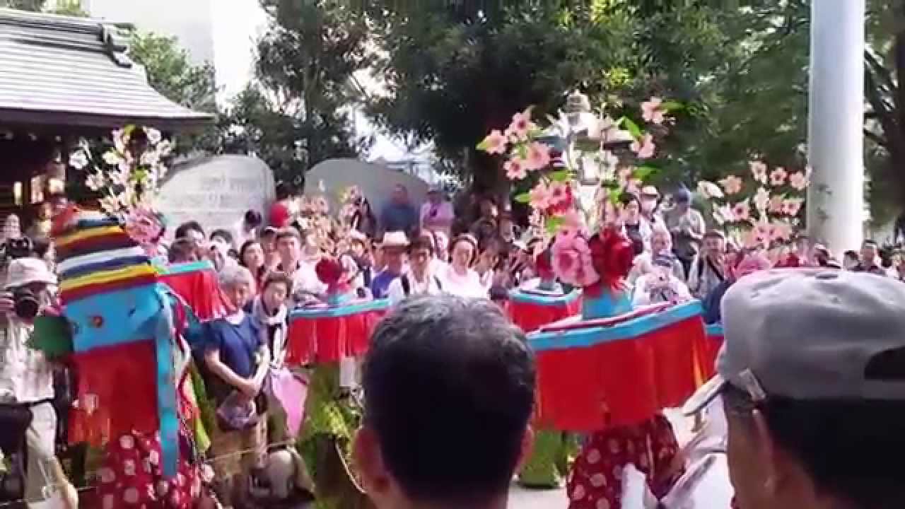 Dengaku dance performance at Oji Shrine 2014 - YouTube