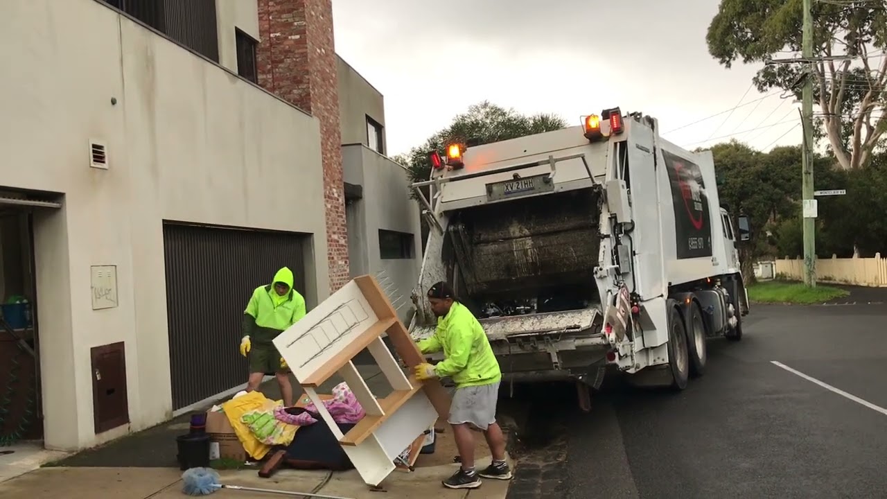 Total Waste Solution’s Bulk Waste Service - YouTube