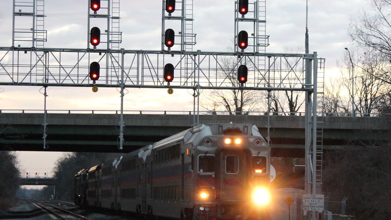MARC CAMDEN LINE 4K 60fps: marc 849 passes st denis at dawn - YouTube