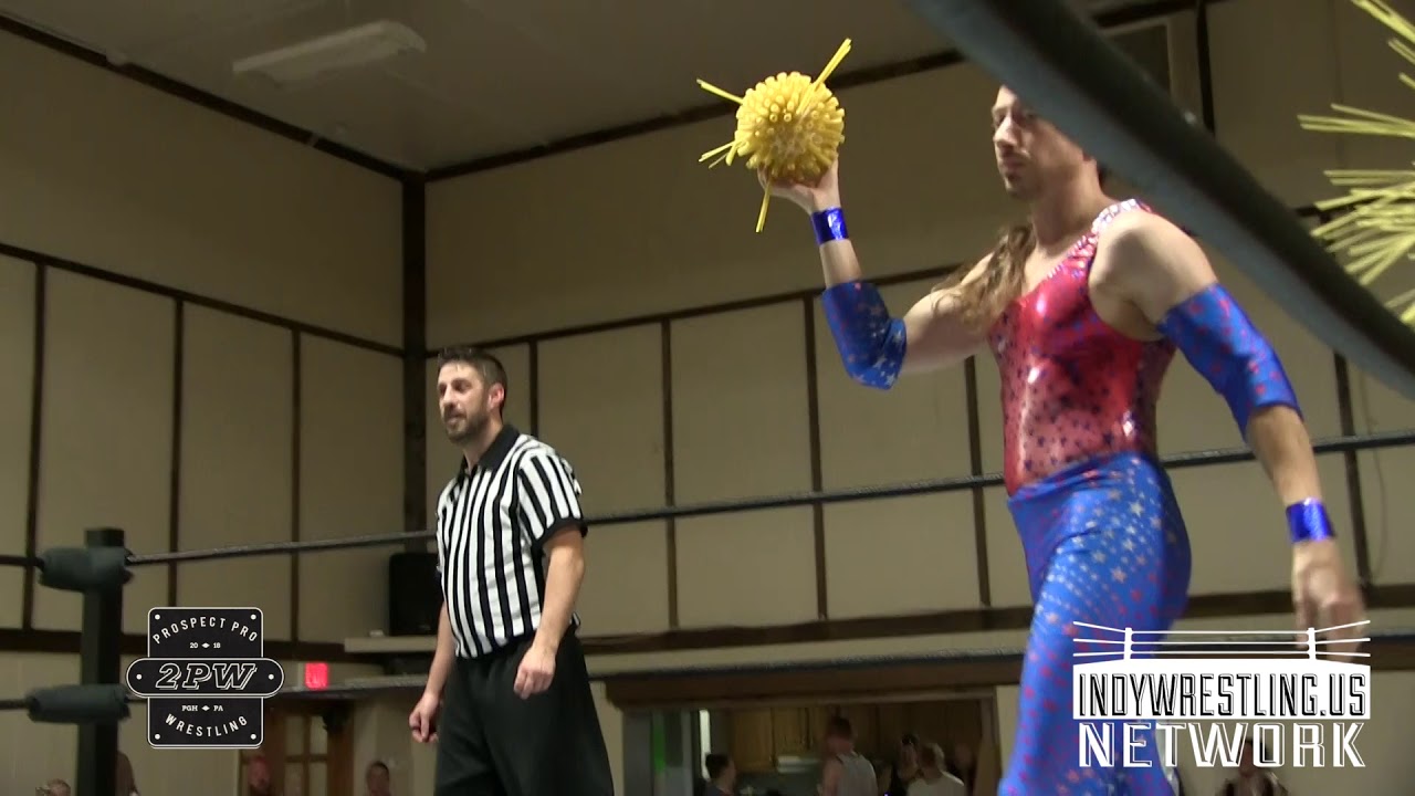 Pasta Death Match 2: Fans Bring the Pasta Weapons - Quick Clip - YouTube