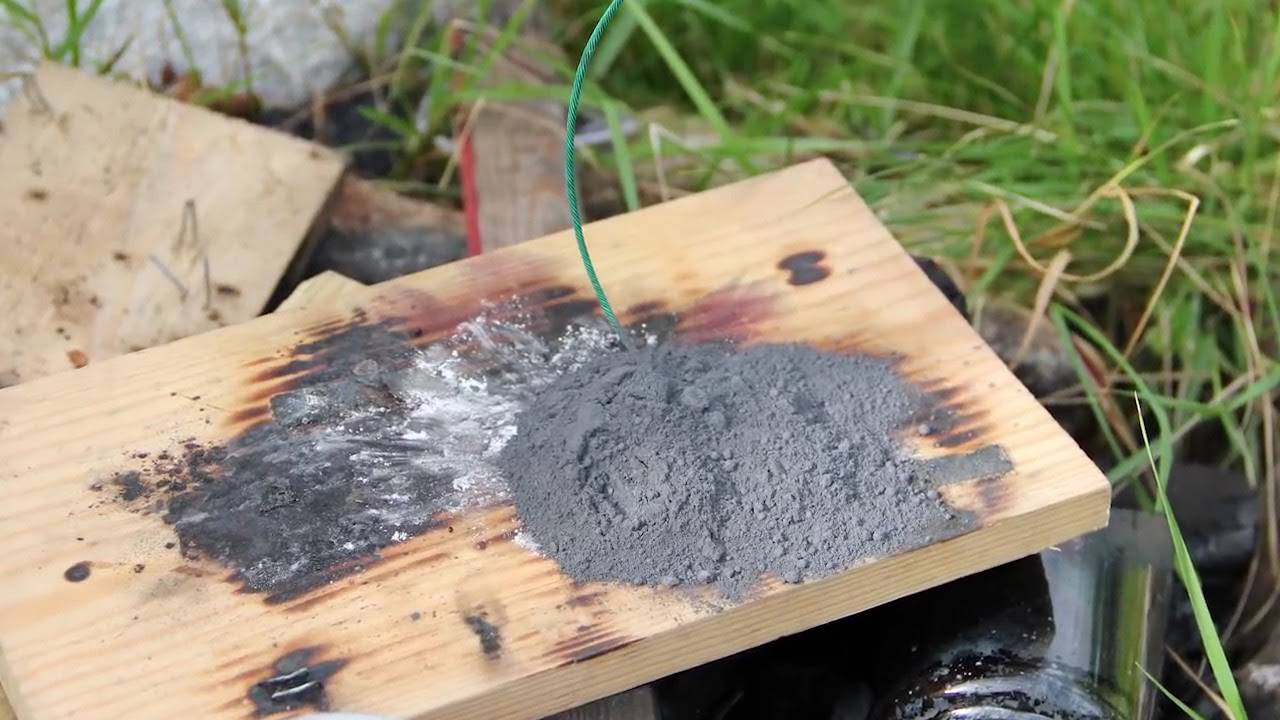 Copper thermite explosion - YouTube