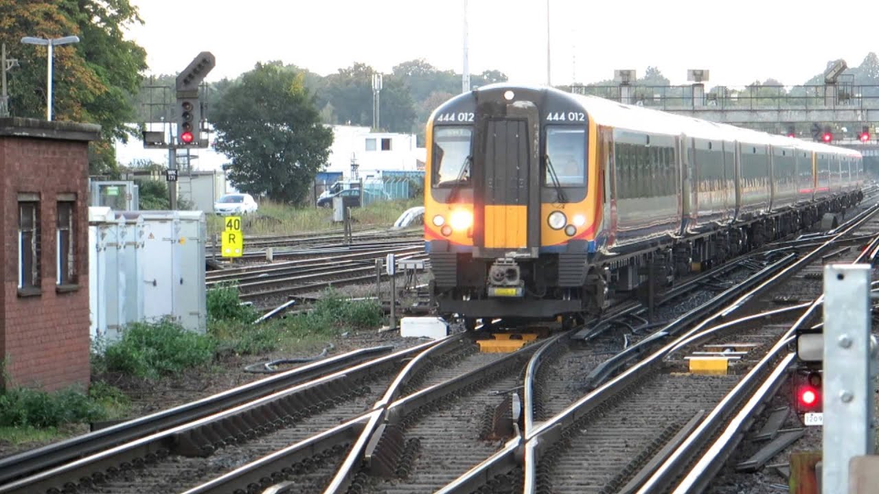 Trains at Woking 08/10/15 - YouTube