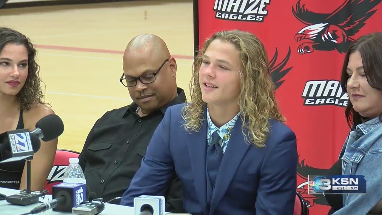 Maize 4-star QB Avery Johnson commits to Kansas State - YouTube