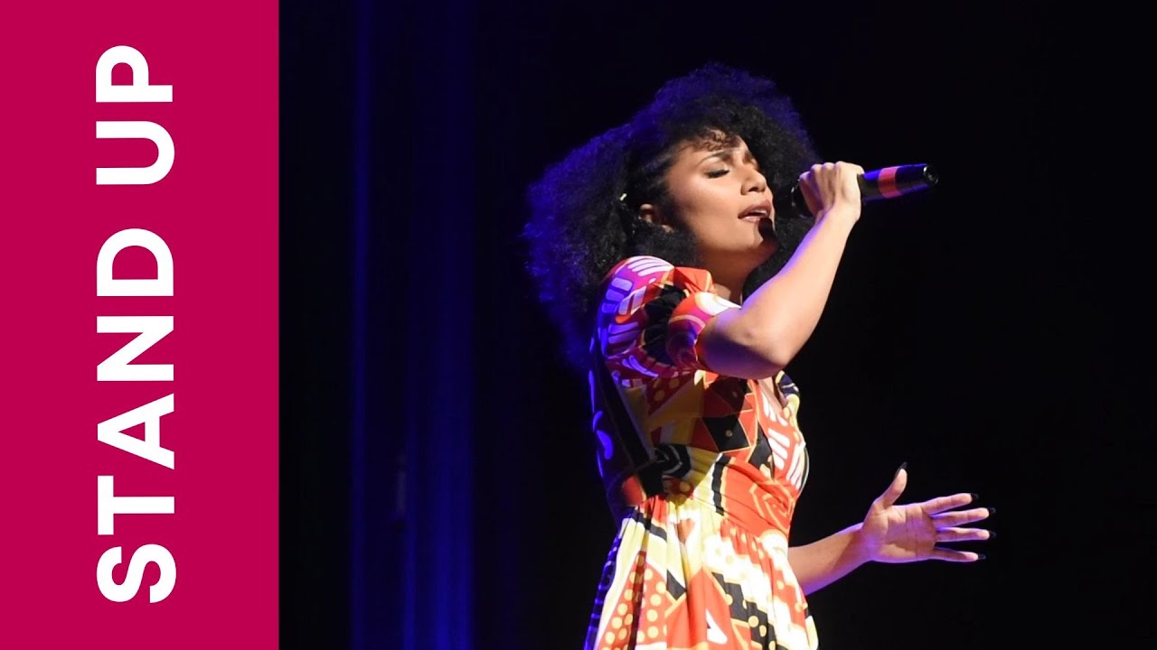 Stand Up - Cynthia Erivo | Julia Gabrielli (ao vivo) - YouTube