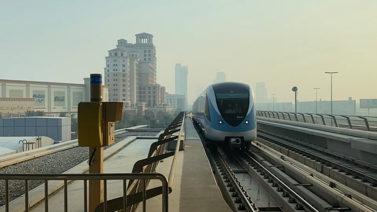 Dubai metro unit 5047 arrives into ‘Mall of the emirates’ station on a ...