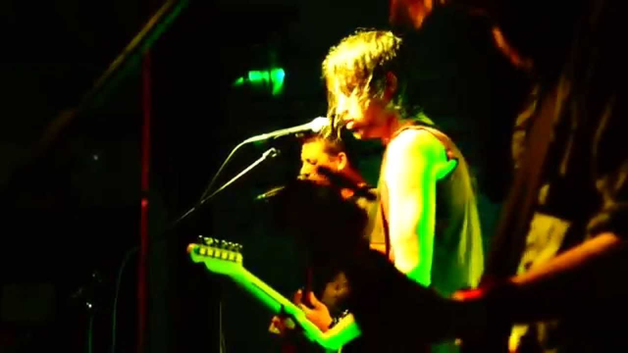 UK Feds - Trouble In London (Live) - YouTube