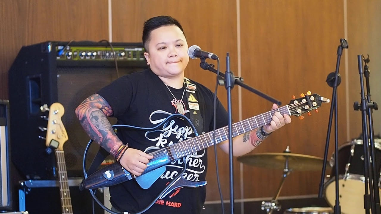 October 9 2019 - Aiza Seguerra sings Pagdating ng Panahon - YouTube