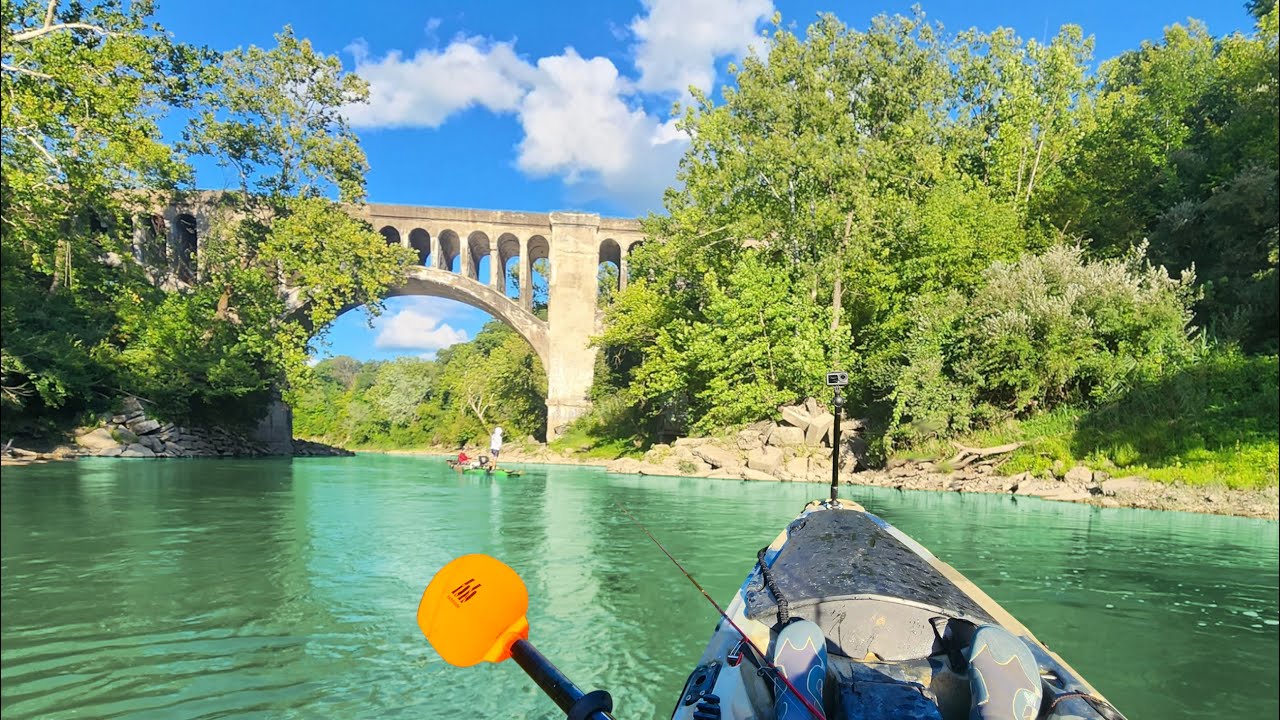 Illinois River Multi-Species SMACKDOWN!! | Kayaking Fishing for TONS of ...