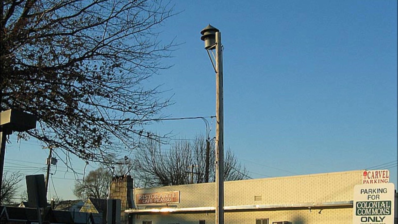 Williston Park F.D. 3 of the 4 fire siren cycles captured 6 miles away ...