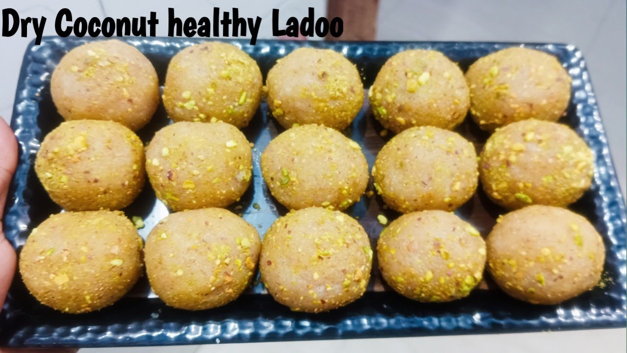 Super Easy Coconut Ladoo Recipe || सूखे नारियल के लड्डू कैसे बनाए ...