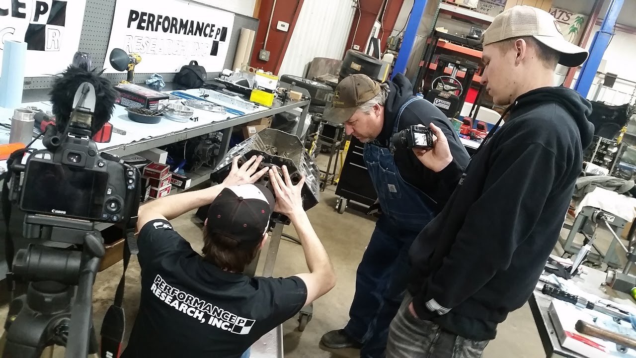 Street Race Channel's Billy Hoskinson Crank Shaft Balancing, how it's ...