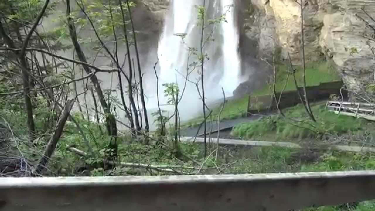 Sherlock Holmes "died" at Reichenbach falls - YouTube