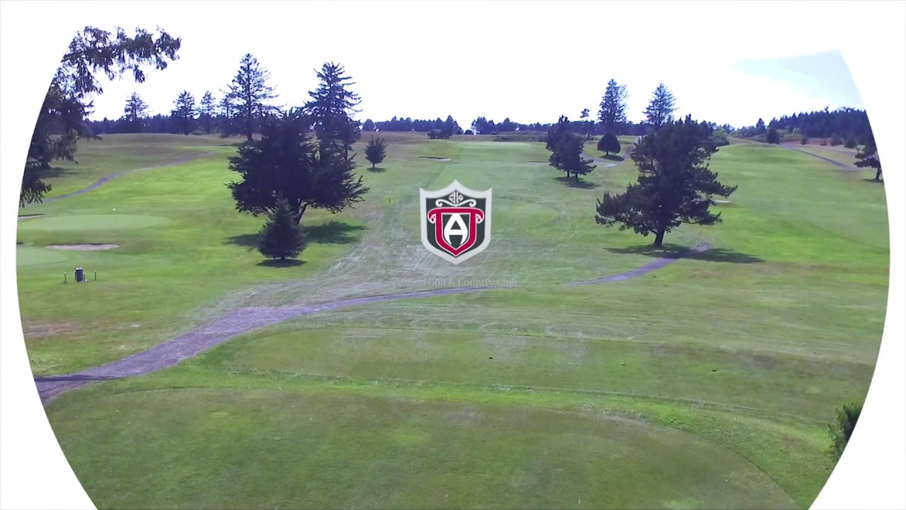 Astoria Golf Hole 2 - YouTube
