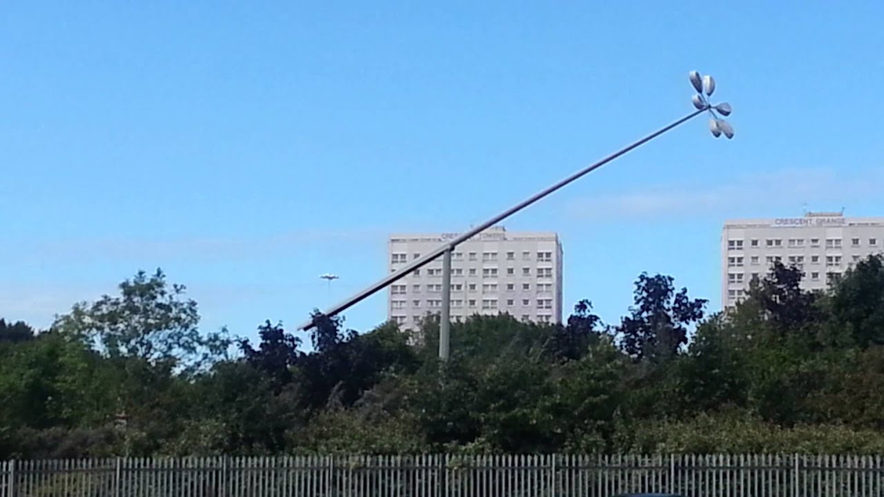 Street Light Bulb Changing - YouTube