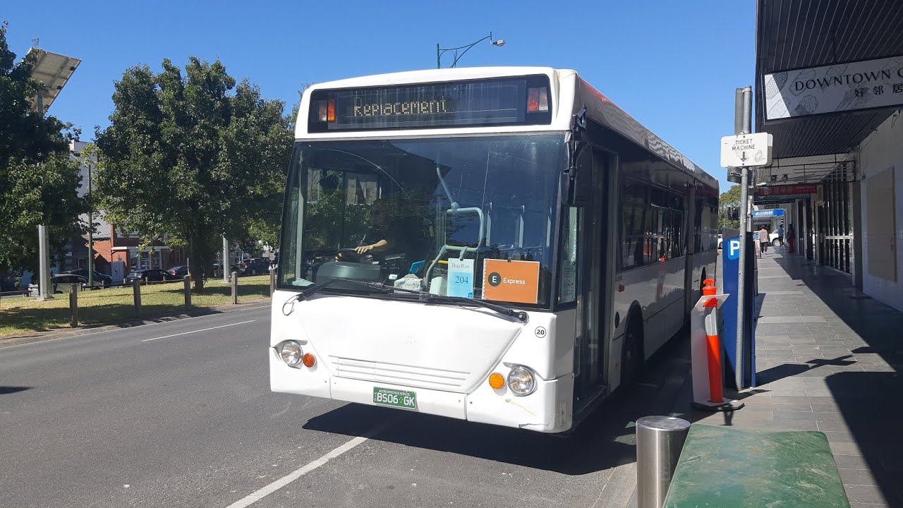 Quest Coaches #20 Mercedes O405NH Custom Coaches 550 - YouTube