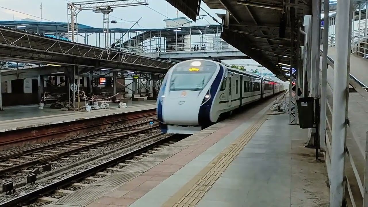 ADI-MMCT Vande Bharat Exp. - YouTube