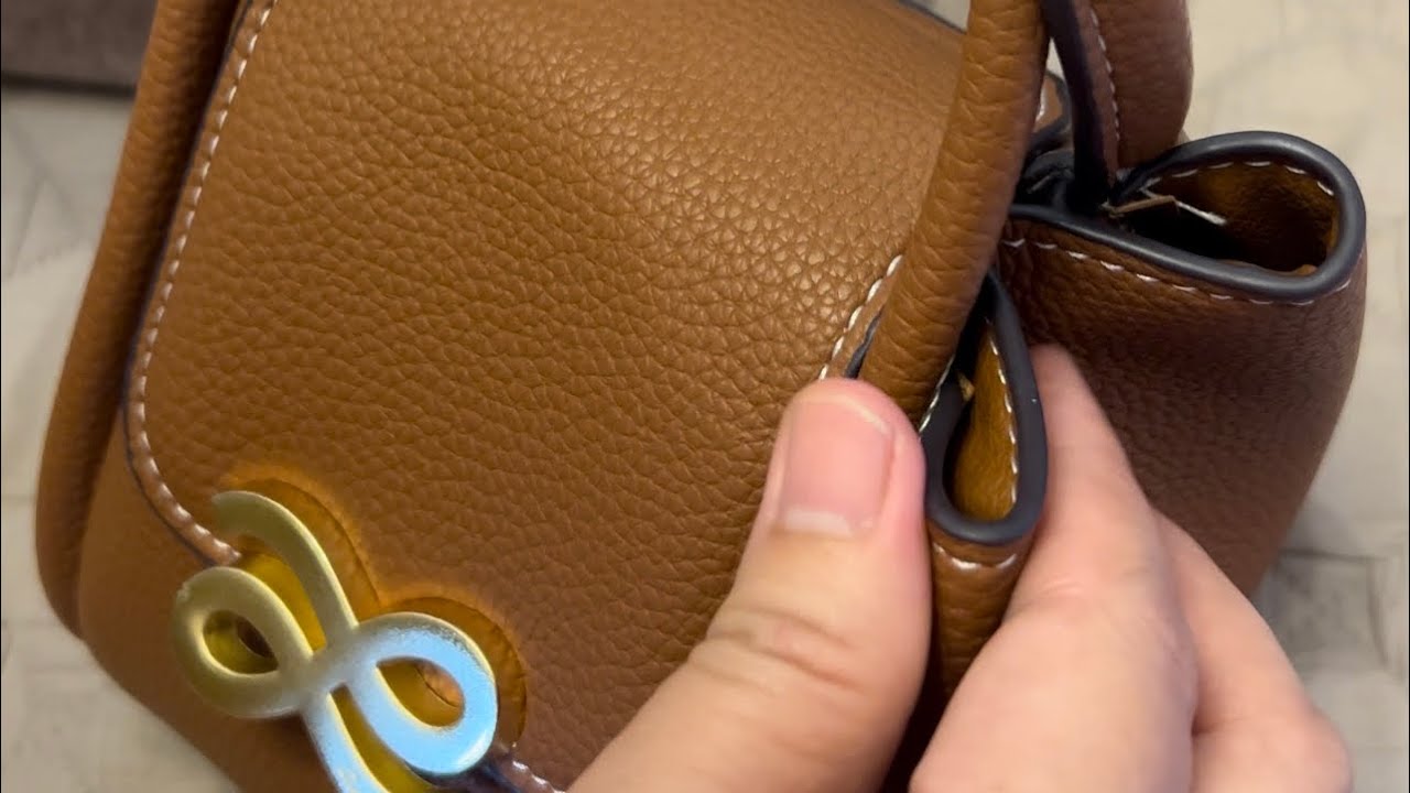 UNBOXING HOUSE OF LITTLE BUNNY BAG - YouTube