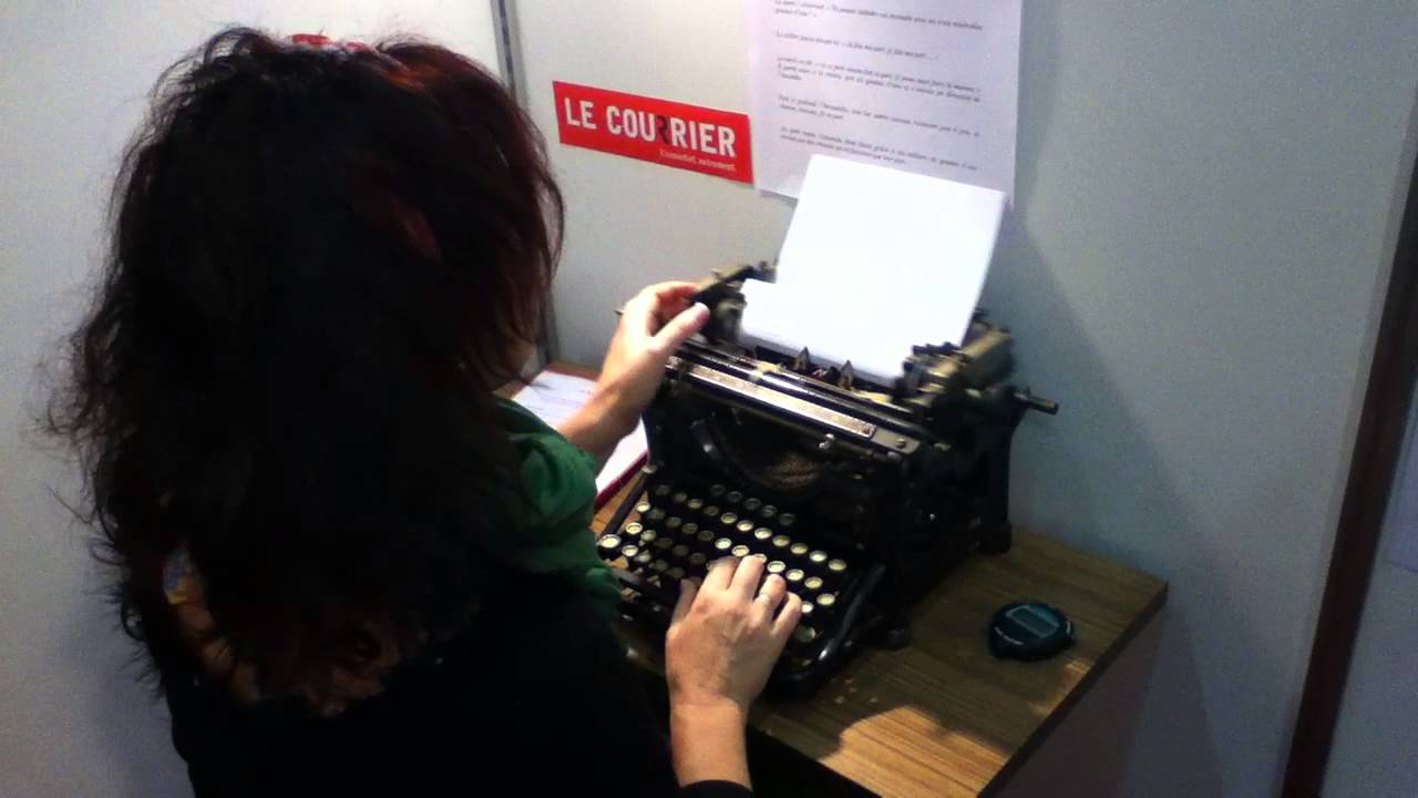 Dactylo Rapido - YouTube