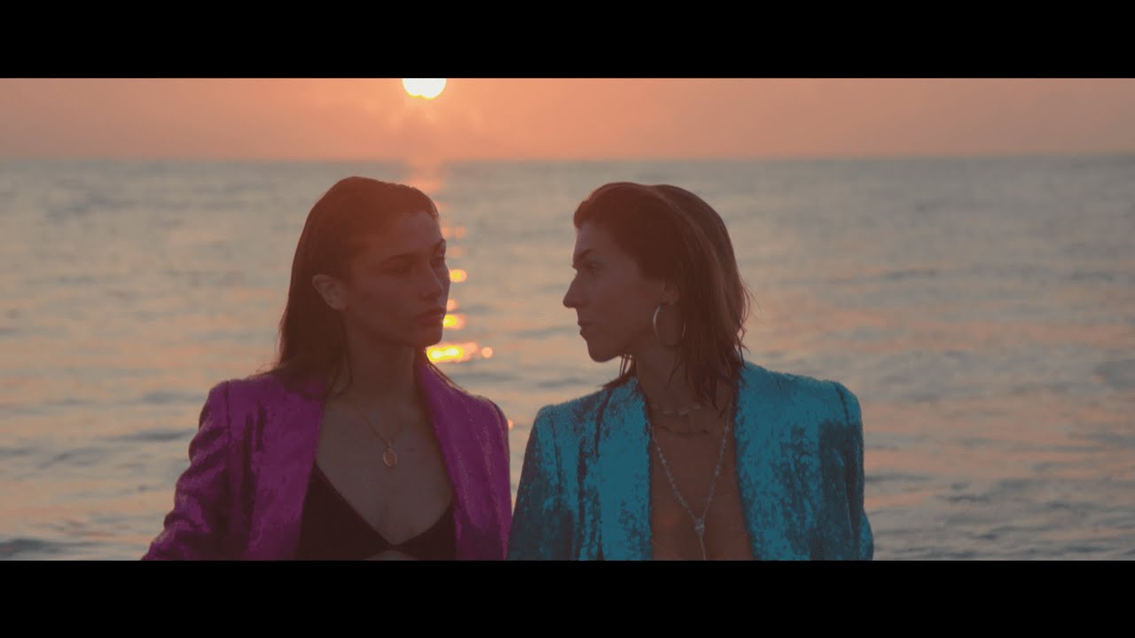ALESSIA Y VAMBINA - Primera Vez (Official Video) - YouTube