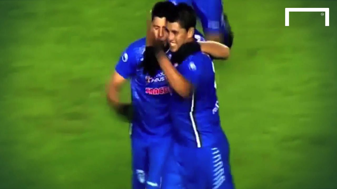 Ronald Rea scores a 35 yarder - YouTube