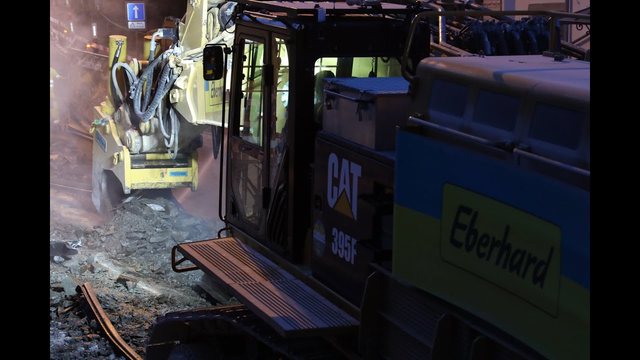 Caterpillar CAT 395F tramway tracks demolition - YouTube