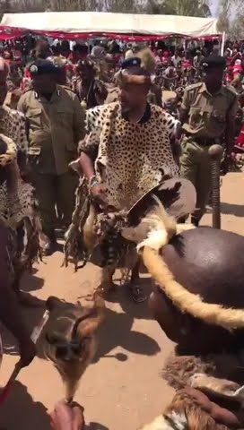 Ngoma -Dança dos Nguni -Distrito de Angónia - YouTube