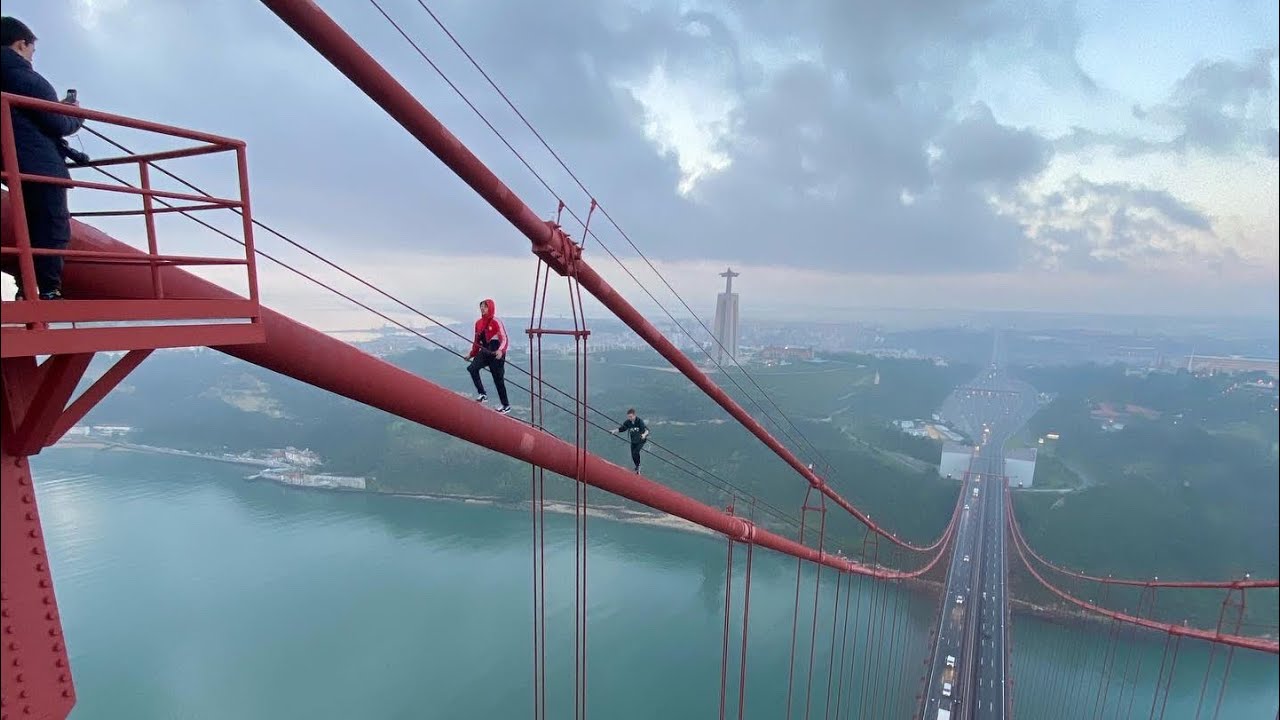 Climbing 25 De Abril Bridge 🇵🇹*Arrested & Robbed* - YouTube