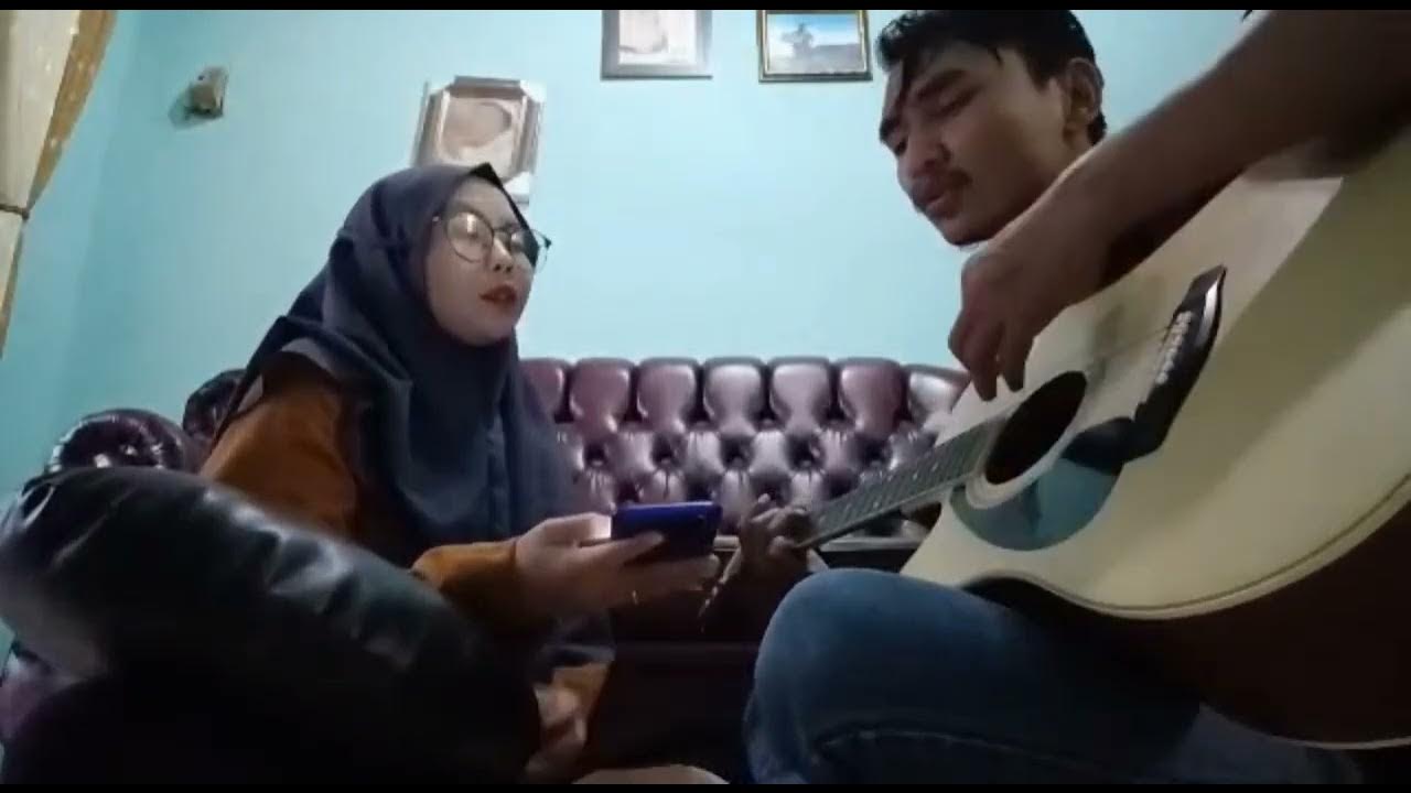 Ketika cinta bertasbih - Melly Goeslaw feat Amee | Cover by Bayu & Febby - YouTube