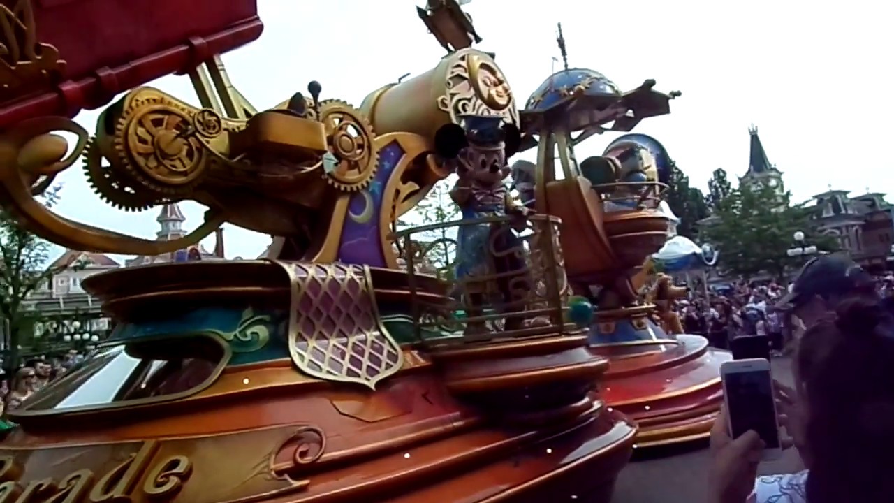 Disney Stars on Parade - 07/06/2018 - YouTube