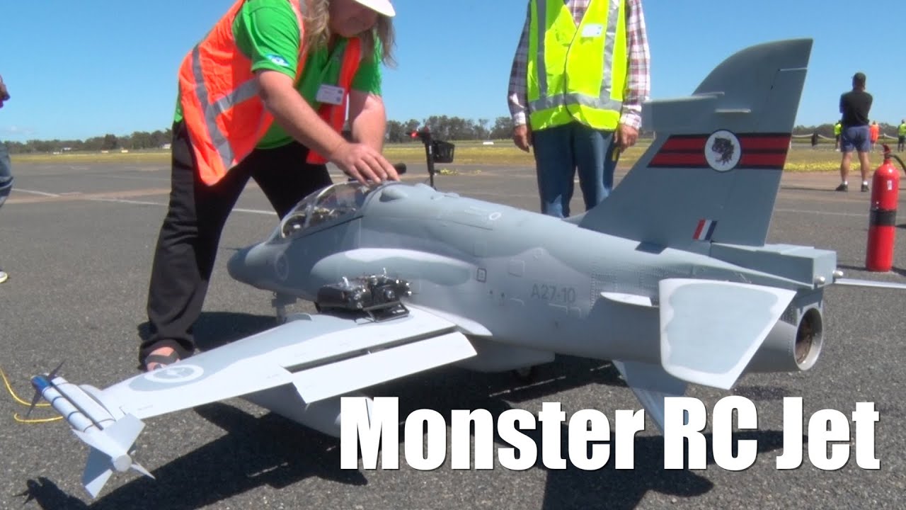 Monster RC Jet Turbine Airplane - YouTube