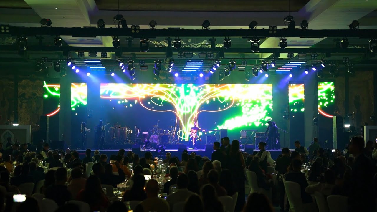 Shine’s Creed Performance! Our AMAZING SHOW🔥 - YouTube