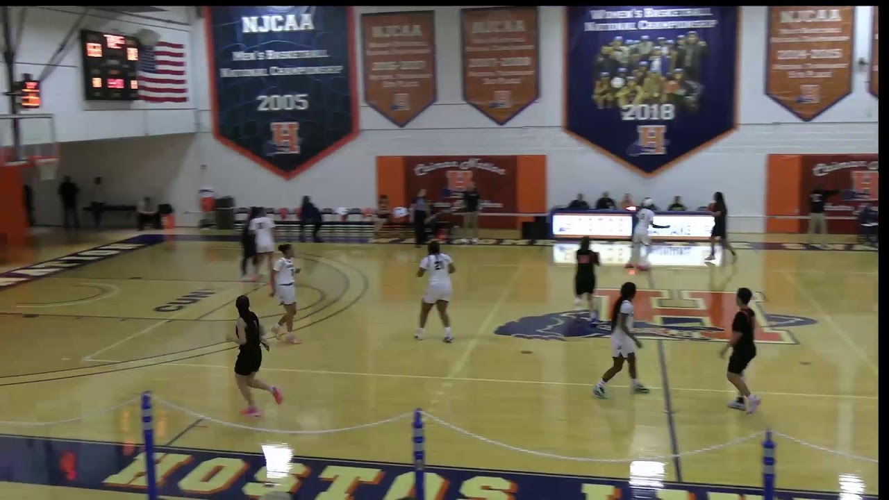 BMCC vs Hostos CC (Women's Basketball) 2/3/26 - YouTube