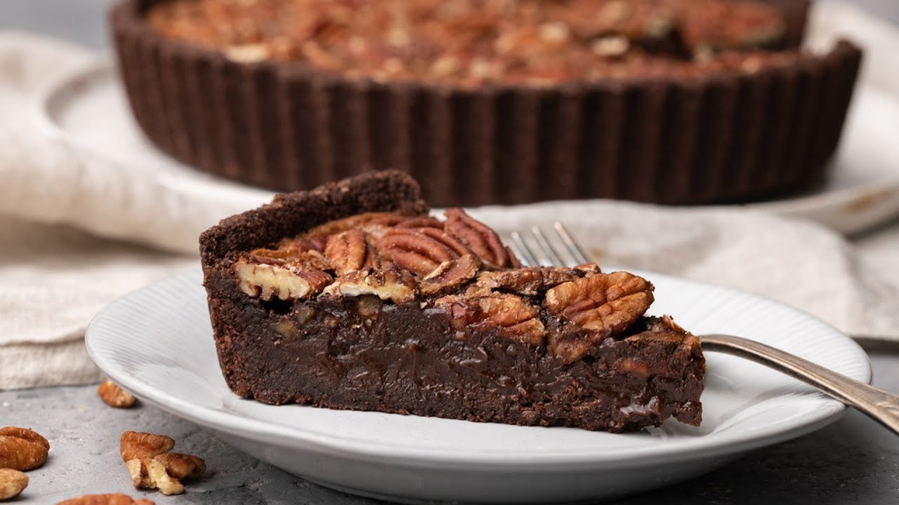 Double Chocolate Derby Pie Recipe - YouTube