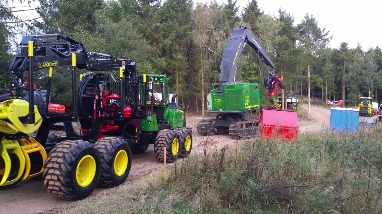 Some of the larger kit leaving the APF Show 2016 - YouTube