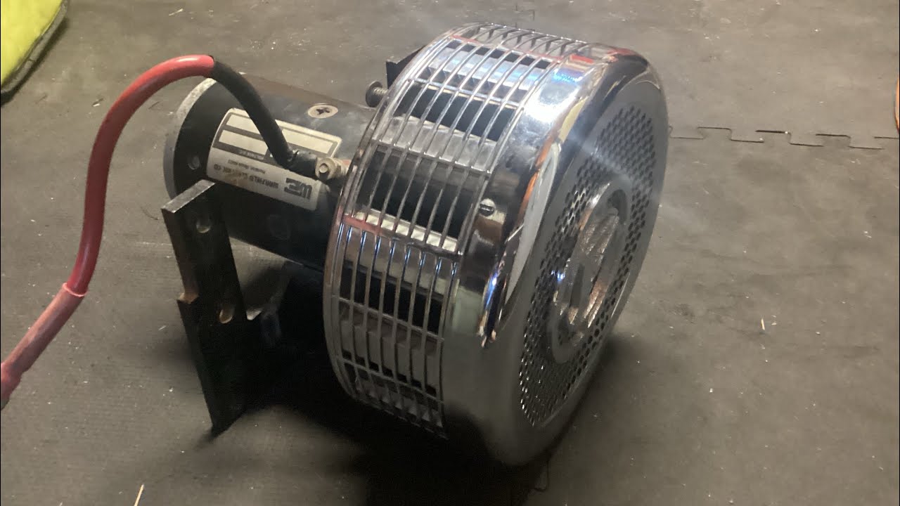 My Federal Signal Model Q2B, Independence Day Blasts. - YouTube