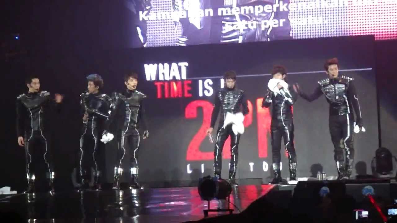2PM introduction @ What Time Is It Live Tour Jakarta 2012 - YouTube