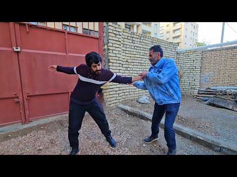 How does a dumb man try to deceive Abul : 😡 Did Zahra send her?