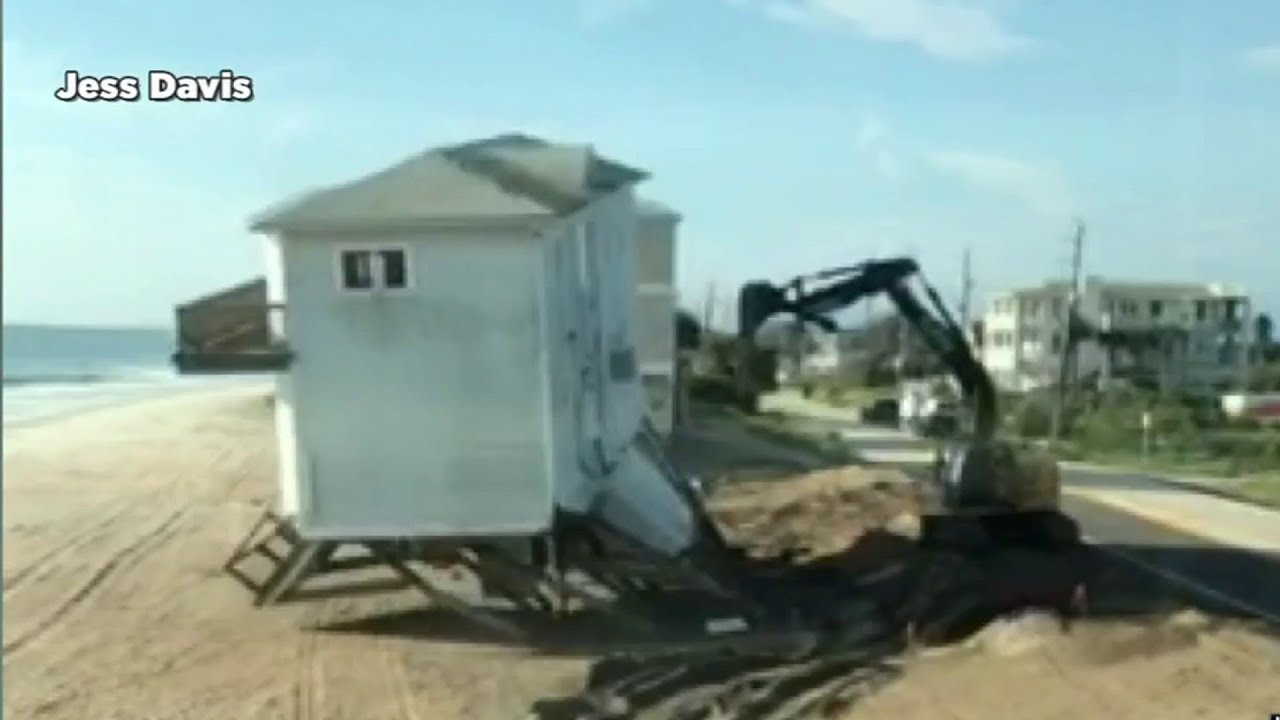 Infamous ‘blue house’ in Vilano Beach finally torn down - YouTube
