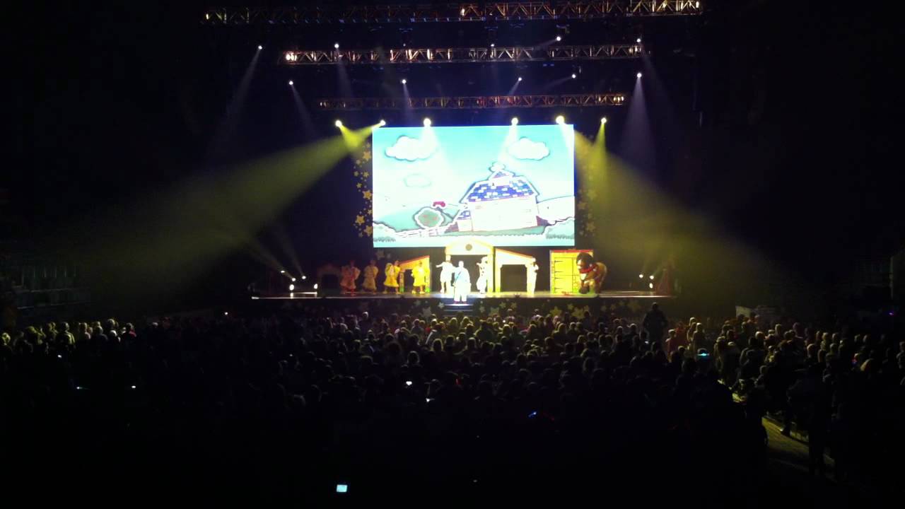 Mr Tumble CBeeBies Show in Nottingham - YouTube
